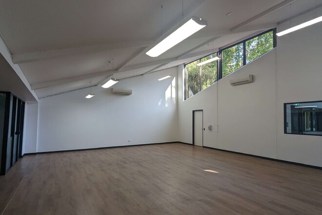 Rod Evans Centre Mirrors - Online petition